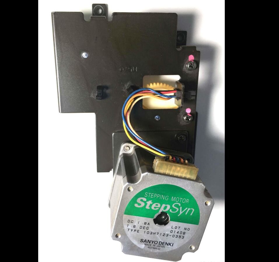Fuji Frontier 350 370 Digital Minilab Spare Part motor 118C890077 used